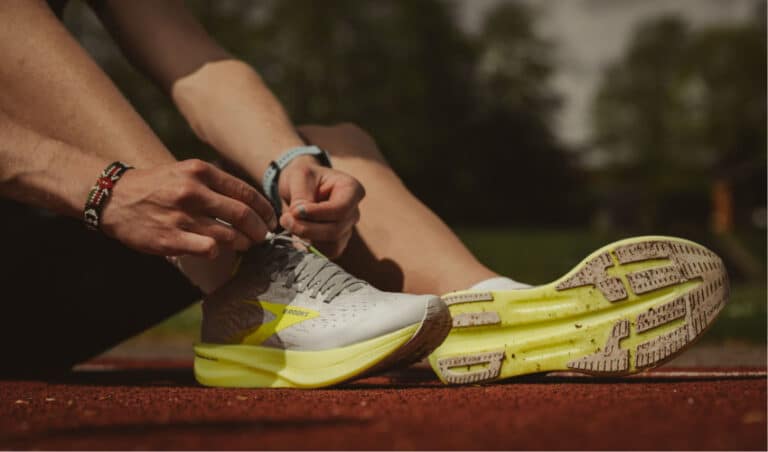 Best Running Shoes for Flat Feet: The Top 15 List | ListsForAll.com